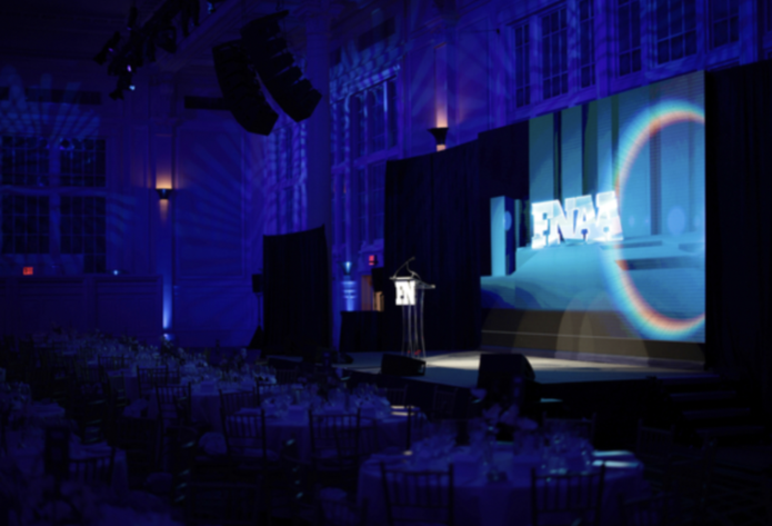 2022年度FNAA国际鞋履成就奖于纽约颁发，完整获奖名单公布_中国大陆_新闻_华人头条