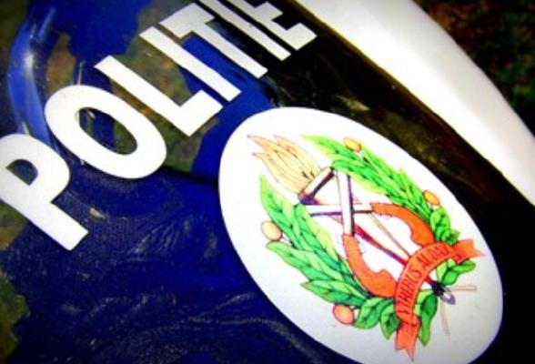 部长团队访问Atjoni后保证该地区的安全和秩序_苏里南_新闻_华人头条