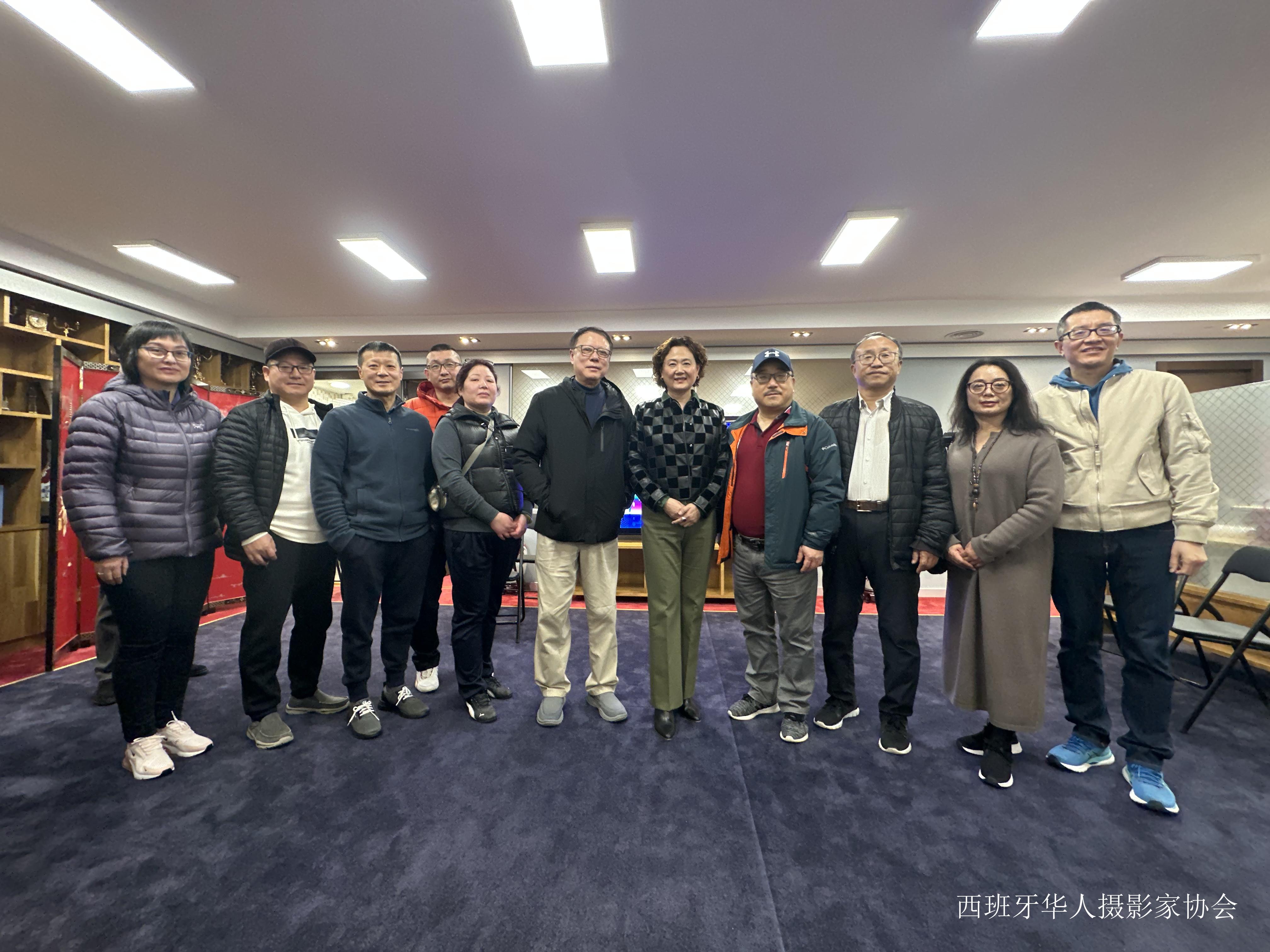 欧洲北美同业洽商 华人旅游尝试联手 巴塞罗那华人旅游同仁喜会加拿大华人旅游同行_全球_新闻_华人头条